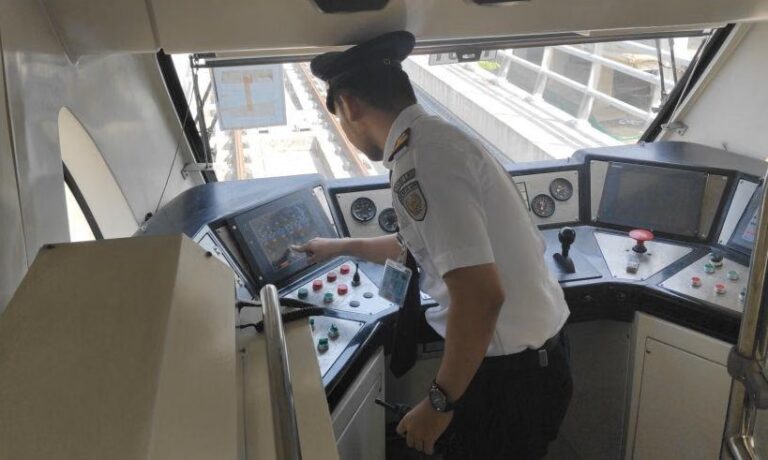 Segini Gaji Masinis KRL 2026 Per Bulan Beserta Tunjangannya ...